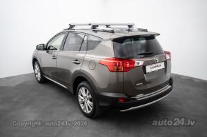 Brown Toyota RAV4 2014 in Tallinn, with an engine capacity of 2.00 L and mileage of 108 thousand km for 15899 €, photo 7 on AUTOMOTO.COM.LV