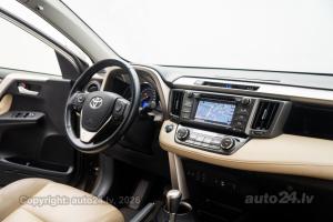 Brown Toyota RAV4 2014 in Tallinn, with an engine capacity of 2.00 L and mileage of 108 thousand km for 15899 €, photo 12 on AUTOMOTO.COM.LV