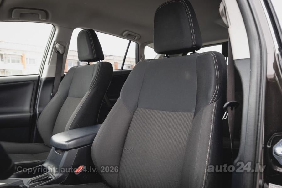 Brūns Toyota RAV4 2015 Tartu, ar dzinēja tilpumu 2.00 L un nobraukumu 159 tūkst. km par 11999 €, foto 7 vietnē AUTOMOTO.COM.LV