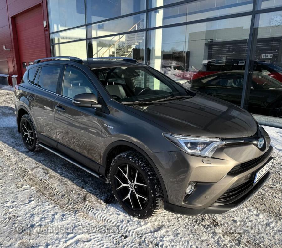 Brūns Toyota RAV4 2017 Tallina, ar dzinēja tilpumu 2.50 L un nobraukumu 175 tūkst. km par 14900 €, foto 2 vietnē AUTOMOTO.COM.LV