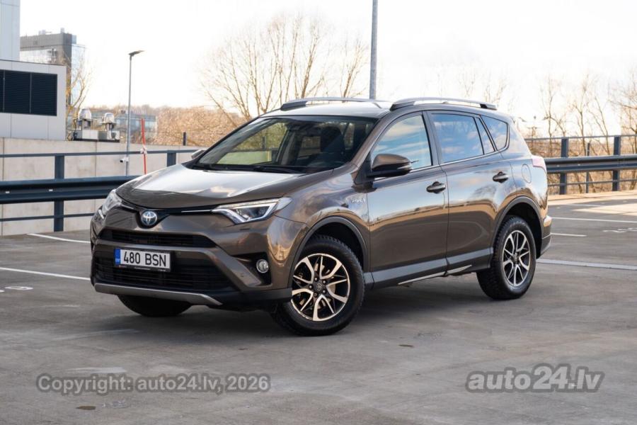 Brūns Toyota RAV4 2017 Tartu, ar dzinēja tilpumu 2.50 L un nobraukumu 195 tūkst. km par 14499 €, foto 1 vietnē AUTOMOTO.COM.LV