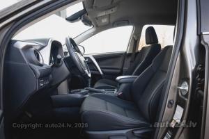 Brūns Toyota RAV4 2017 Tartu, ar dzinēja tilpumu 2.50 L un nobraukumu 195 tūkst. km par 14499 €, foto 8 vietnē AUTOMOTO.COM.LV