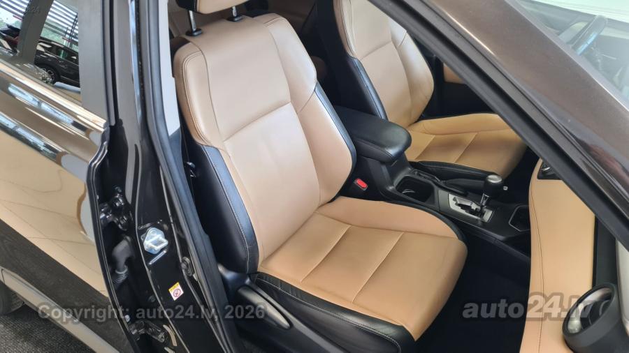 Brown Toyota RAV4 2017 in Tartu, with an engine capacity of 2.50 L and mileage of 143 thousand km for 18900 €, photo 9 on AUTOMOTO.COM.LV