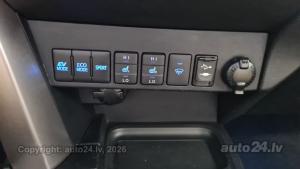 Brown Toyota RAV4 2017 in Tartu, with an engine capacity of 2.50 L and mileage of 143 thousand km for 18900 €, photo 15 on AUTOMOTO.COM.LV