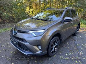 Brown Toyota RAV4 2017 in Tallinn, with an engine capacity of 2.50 L and mileage of 72 thousand km for 17995 €, photo  on AUTOMOTO.COM.LV