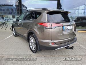 Brūns Toyota RAV4 2018 Tallina, ar dzinēja tilpumu 2.50 L un nobraukumu 146 tūkst. km par 18490 €, foto 3 vietnē AUTOMOTO.COM.LV