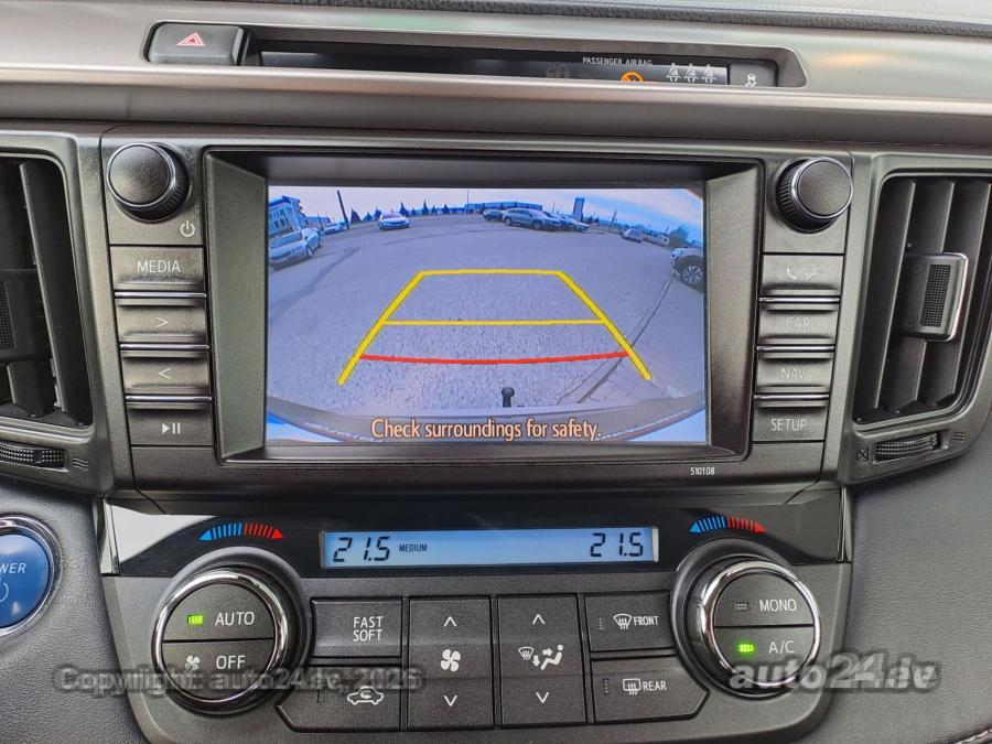 Brūns Toyota RAV4 2018 Tallina, ar dzinēja tilpumu 2.50 L un nobraukumu 146 tūkst. km par 18490 €, foto 7 vietnē AUTOMOTO.COM.LV