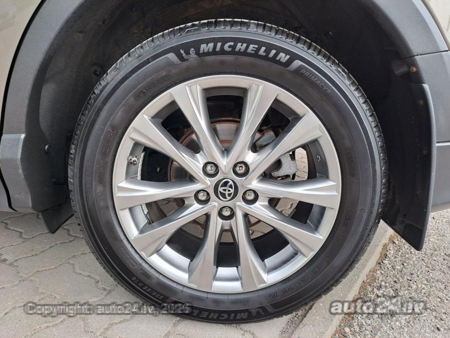 Brūns Toyota RAV4 2018 Tallina, ar dzinēja tilpumu 2.50 L un nobraukumu 146 tūkst. km par 18490 €, foto 8 vietnē AUTOMOTO.COM.LV