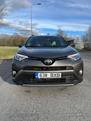 Brūns Toyota RAV4 2018 Pērnava, ar dzinēja tilpumu 2.00 L un nobraukumu 119 tūkst. km par 18900 €, foto  vietnē AUTOMOTO.COM.LV