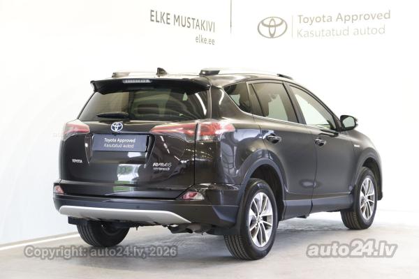 Brūns Toyota RAV4 2018 Tallina, ar dzinēja tilpumu 2.49 L un nobraukumu 170 tūkst. km par 16900 €, foto 2 vietnē AUTOMOTO.COM.LV