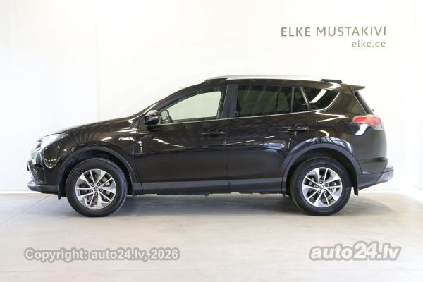 Brūns Toyota RAV4 2018 Tallina, ar dzinēja tilpumu 2.49 L un nobraukumu 170 tūkst. km par 16900 €, foto 3 vietnē AUTOMOTO.COM.LV