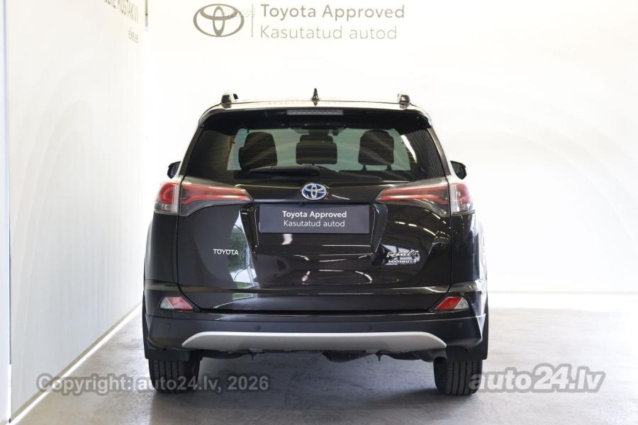 Brūns Toyota RAV4 2018 Tallina, ar dzinēja tilpumu 2.49 L un nobraukumu 170 tūkst. km par 16900 €, foto 5 vietnē AUTOMOTO.COM.LV