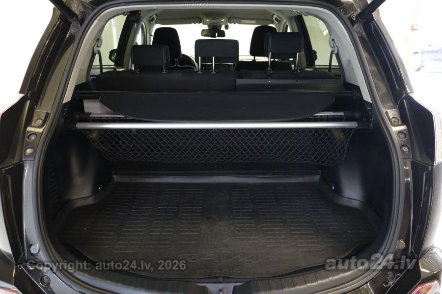 Brūns Toyota RAV4 2018 Tallina, ar dzinēja tilpumu 2.49 L un nobraukumu 170 tūkst. km par 16900 €, foto 11 vietnē AUTOMOTO.COM.LV