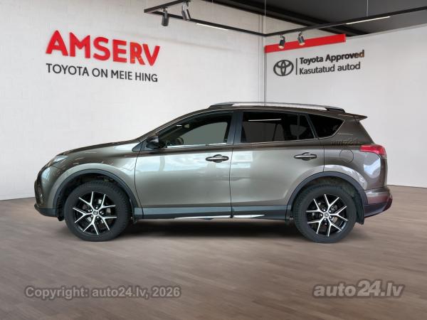 Brown Toyota RAV4 2018 in Parnu, with an engine capacity of 2.00 L and mileage of 119 thousand km for 18300 €, photo 3 on AUTOMOTO.COM.LV