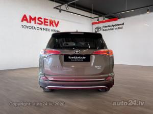 Brūns Toyota RAV4 2018 Pērnava, ar dzinēja tilpumu 2.00 L un nobraukumu 119 tūkst. km par 18300 €, foto 5 vietnē AUTOMOTO.COM.LV