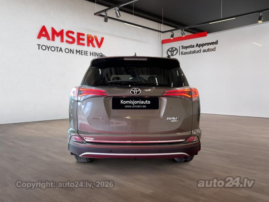 Brūns Toyota RAV4 2018 Pērnava, ar dzinēja tilpumu 2.00 L un nobraukumu 119 tūkst. km par 18300 €, foto 5 vietnē AUTOMOTO.COM.LV