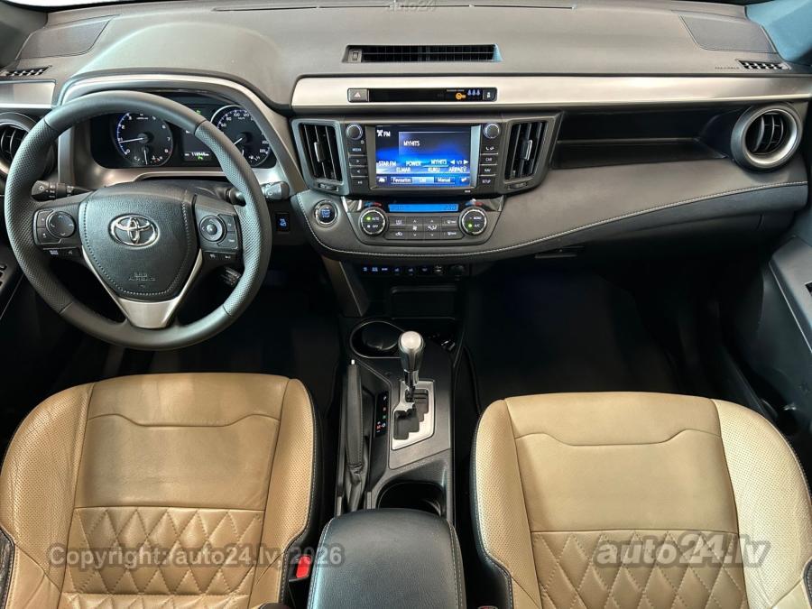 Brūns Toyota RAV4 2018 Pērnava, ar dzinēja tilpumu 2.00 L un nobraukumu 119 tūkst. km par 18300 €, foto 9 vietnē AUTOMOTO.COM.LV