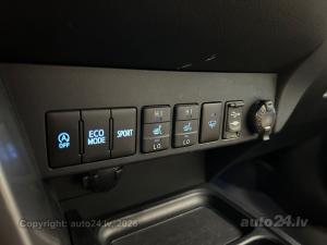 Brūns Toyota RAV4 2018 Pērnava, ar dzinēja tilpumu 2.00 L un nobraukumu 119 tūkst. km par 18300 €, foto 16 vietnē AUTOMOTO.COM.LV