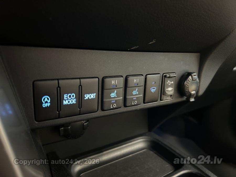 Brūns Toyota RAV4 2018 Pērnava, ar dzinēja tilpumu 2.00 L un nobraukumu 119 tūkst. km par 18300 €, foto 16 vietnē AUTOMOTO.COM.LV