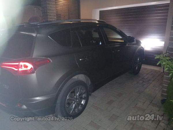 Brūns Toyota RAV4 2018 Tallina, ar dzinēja tilpumu 2.00 L un nobraukumu 58 tūkst. km par 22500 €, foto 6 vietnē AUTOMOTO.COM.LV