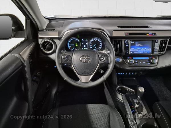 Brown Toyota RAV4 2018 in Tallinn, with an engine capacity of 2.50 L and mileage of 164 thousand km for 17490 €, photo 10 on AUTOMOTO.COM.LV