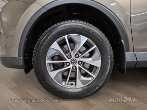 Brūns Toyota RAV4 2018 Tallina, ar dzinēja tilpumu 2.50 L un nobraukumu 164 tūkst. km par 17490 €, foto 16 vietnē AUTOMOTO.COM.LV