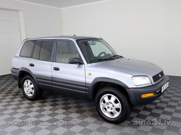 Toyota RAV4 1996 in Tallinn, with an engine capacity of 2.00 L and mileage of 464 thousand km for 1699 €, photo 1 on AUTOMOTO.COM.LV