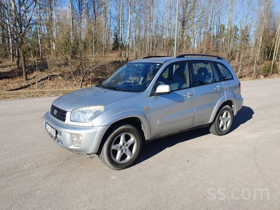 Toyota RAV4 2001 Madona, ar dzinēja tilpumu 2.00 L un nobraukumu 423 tūkst. km par 3300 €, foto 5 vietnē AUTOMOTO.COM.LV