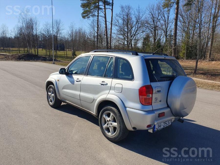 Toyota RAV4 2001 Madona, ar dzinēja tilpumu 2.00 L un nobraukumu 423 tūkst. km par 3300 €, foto 7 vietnē AUTOMOTO.COM.LV