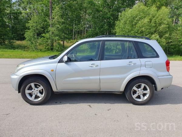 Toyota RAV4 2001 Madona, ar dzinēja tilpumu 2.00 L un nobraukumu 423 tūkst. km par 3300 €, foto 1 vietnē AUTOMOTO.COM.LV