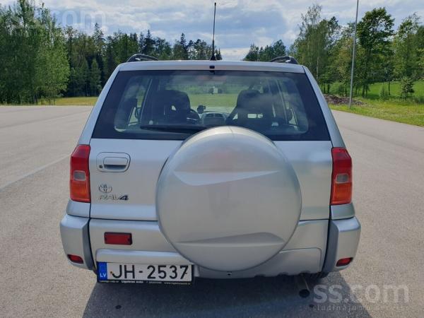 Toyota RAV4 2001 Madona, ar dzinēja tilpumu 2.00 L un nobraukumu 423 tūkst. km par 3300 €, foto 3 vietnē AUTOMOTO.COM.LV