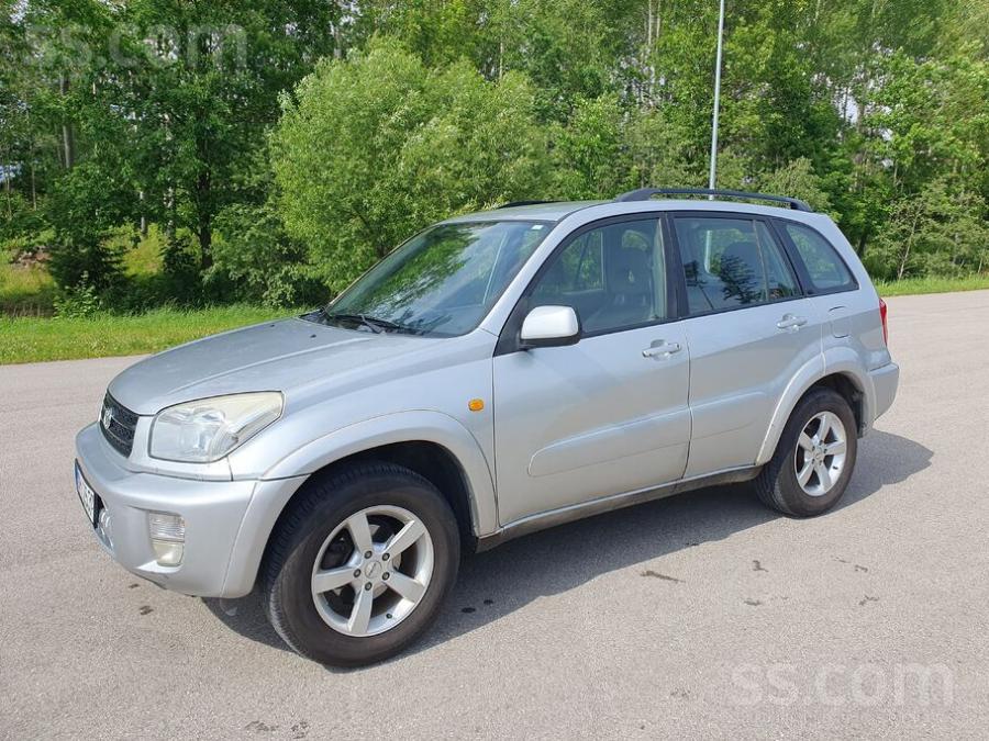 Toyota RAV4 2001 in Madona, with an engine capacity of 2.00 L and mileage of 423 thousand km for 3300 €, photo 9 on AUTOMOTO.COM.LV
