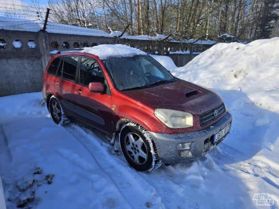 Toyota RAV4 2002 in Ignalina, with an engine capacity of 2.00 L and mileage of 282 thousand km for 1450 €, photo 2 on AUTOMOTO.COM.LV