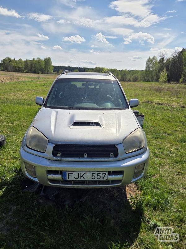 Toyota RAV4 2002 in Vievis, with an engine capacity of 2.00 L and mileage of 340 thousand km for 999 €, photo 1 on AUTOMOTO.COM.LV