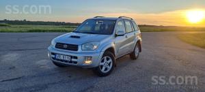 Toyota RAV4 2002 in Daugavpils, with an engine capacity of 2.00 L and mileage of 369 thousand km for 2450 €, photo 3 on AUTOMOTO.COM.LV