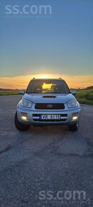 Toyota RAV4 2002 in Daugavpils, with an engine capacity of 2.00 L and mileage of 369 thousand km for 2450 €, photo 4 on AUTOMOTO.COM.LV