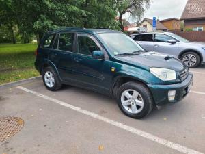 Toyota RAV4 2002 in Marijampole, with an engine capacity of 2.00 L and mileage of 245 thousand km for 1889 €, photo 5 on AUTOMOTO.COM.LV
