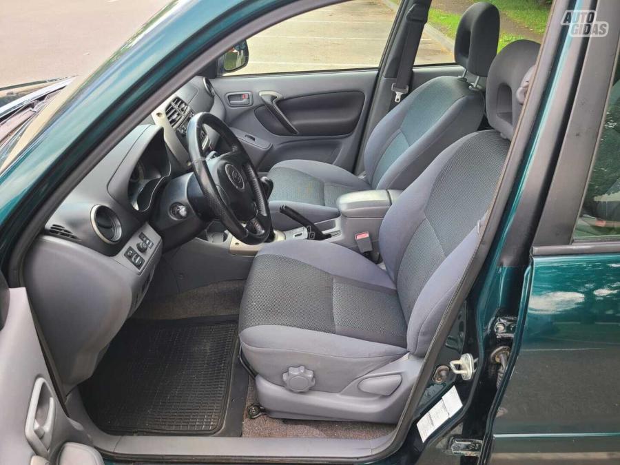 Toyota RAV4 2002 Marijampole, ar dzinēja tilpumu 2.00 L un nobraukumu 245 tūkst. km par 1889 €, foto 8 vietnē AUTOMOTO.COM.LV