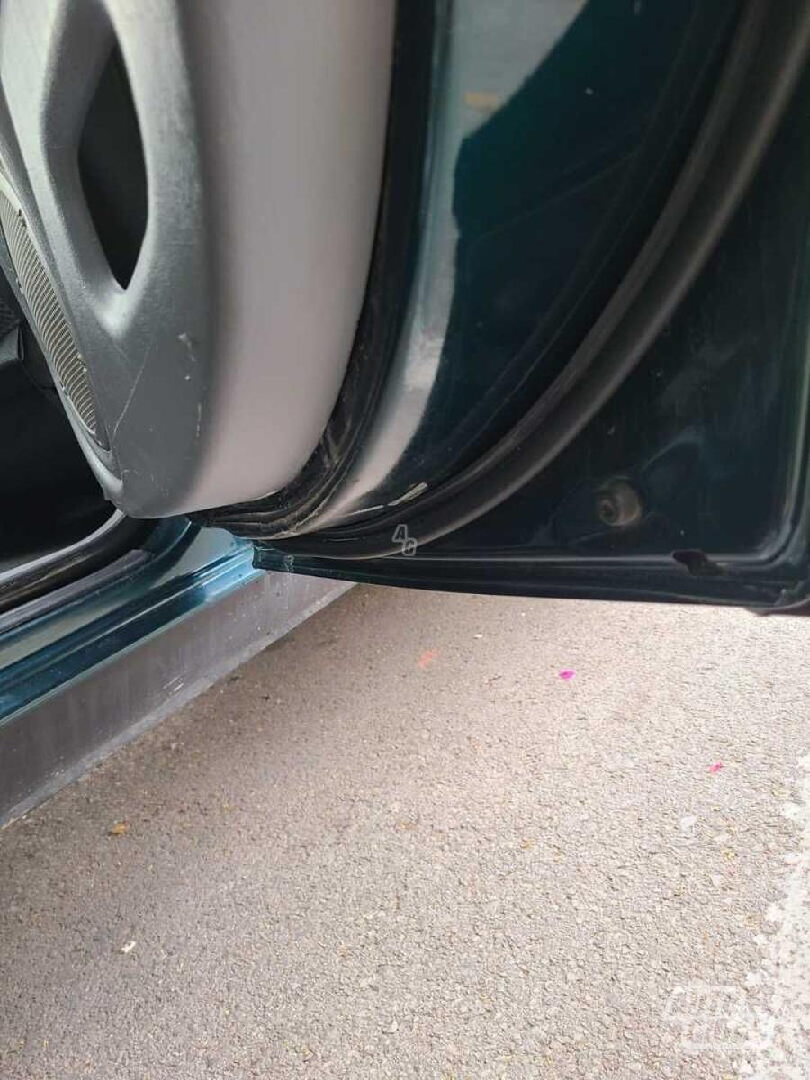 Toyota RAV4 2002 Marijampole, ar dzinēja tilpumu 2.00 L un nobraukumu 245 tūkst. km par 1889 €, foto 14 vietnē AUTOMOTO.COM.LV