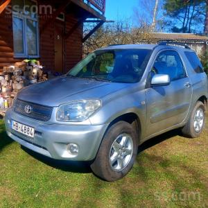 Toyota RAV4 2003 Rīga, ar dzinēja tilpumu 2.00 L un nobraukumu 214 tūkst. km par 1900 €, foto 2 vietnē AUTOMOTO.COM.LV