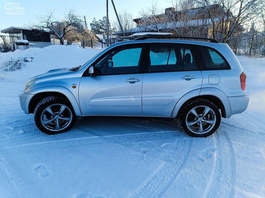 Toyota RAV4 2003 in Vilnius, with an engine capacity of 2.00 L and mileage of 397 thousand km for 2500 €, photo 4 on AUTOMOTO.COM.LV