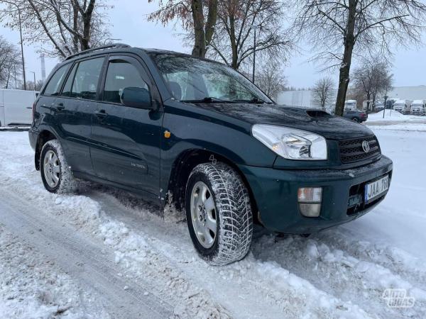 Toyota RAV4 2003 Pabradė, ar dzinēja tilpumu 2.00 L un nobraukumu 350 tūkst. km par 1980 €, foto 2 vietnē AUTOMOTO.COM.LV
