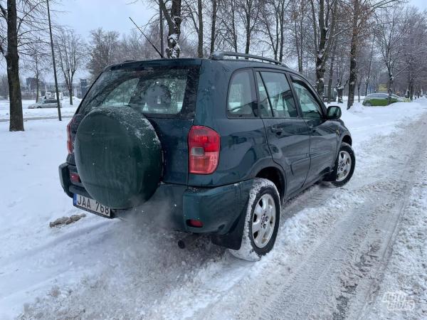 Toyota RAV4 2003 Pabradė, ar dzinēja tilpumu 2.00 L un nobraukumu 350 tūkst. km par 1980 €, foto 5 vietnē AUTOMOTO.COM.LV