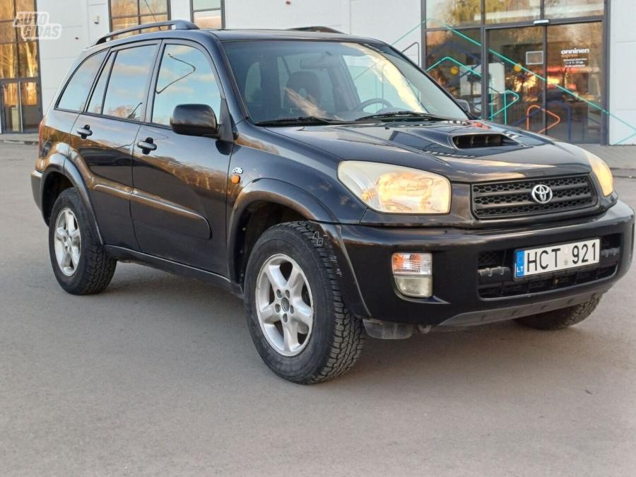 Toyota RAV4 2003 in Kaunas, with an engine capacity of 2.00 L and mileage of 280 thousand km for 2050 €, photo 3 on AUTOMOTO.COM.LV