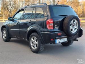 Toyota RAV4 2003 in Kaunas, with an engine capacity of 2.00 L and mileage of 280 thousand km for 2050 €, photo 5 on AUTOMOTO.COM.LV