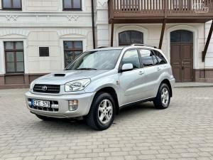 Toyota RAV4 2003 in Mazeikiai, with an engine capacity of 2.00 L and mileage of 205 thousand km for 1900 €, photo  on AUTOMOTO.COM.LV