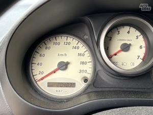 Toyota RAV4 2003 in Mazeikiai, with an engine capacity of 2.00 L and mileage of 205 thousand km for 1900 €, photo 9 on AUTOMOTO.COM.LV