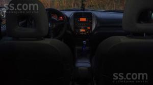Toyota RAV4 2003 Daugavpils, ar dzinēja tilpumu 2.00 L un nobraukumu 259 tūkst. km par 2500 €, foto 3 vietnē AUTOMOTO.COM.LV