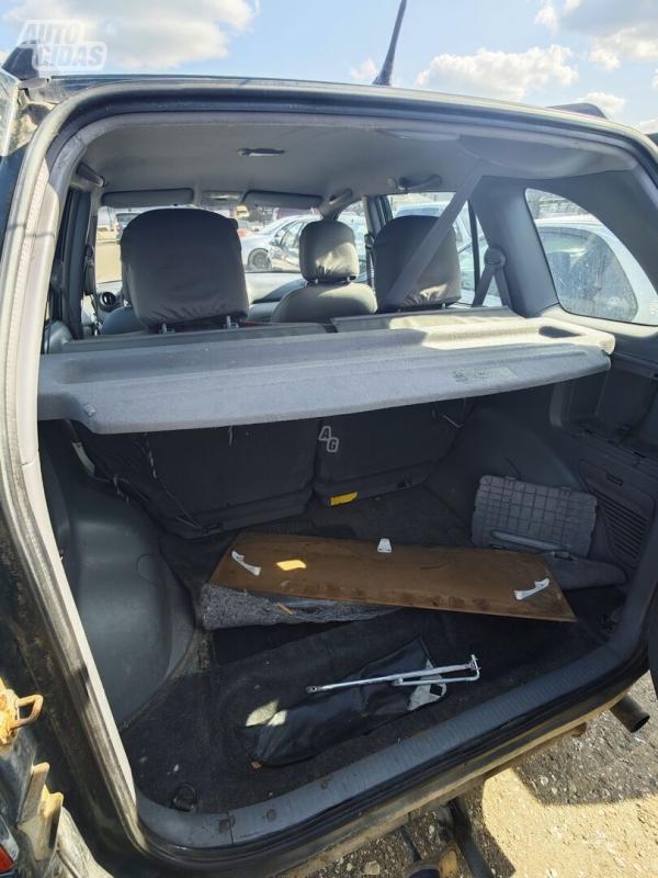 Toyota RAV4 2003 Plungė, ar dzinēja tilpumu 2.00 L un nobraukumu 258 tūkst. km par 830 €, foto 7 vietnē AUTOMOTO.COM.LV