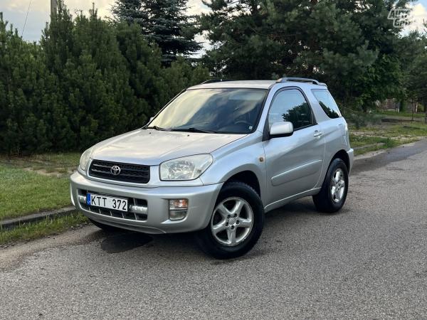 Toyota RAV4 2003 Viļņa, ar dzinēja tilpumu 2.00 L un nobraukumu 350 tūkst. km par 2150 €, foto 1 vietnē AUTOMOTO.COM.LV